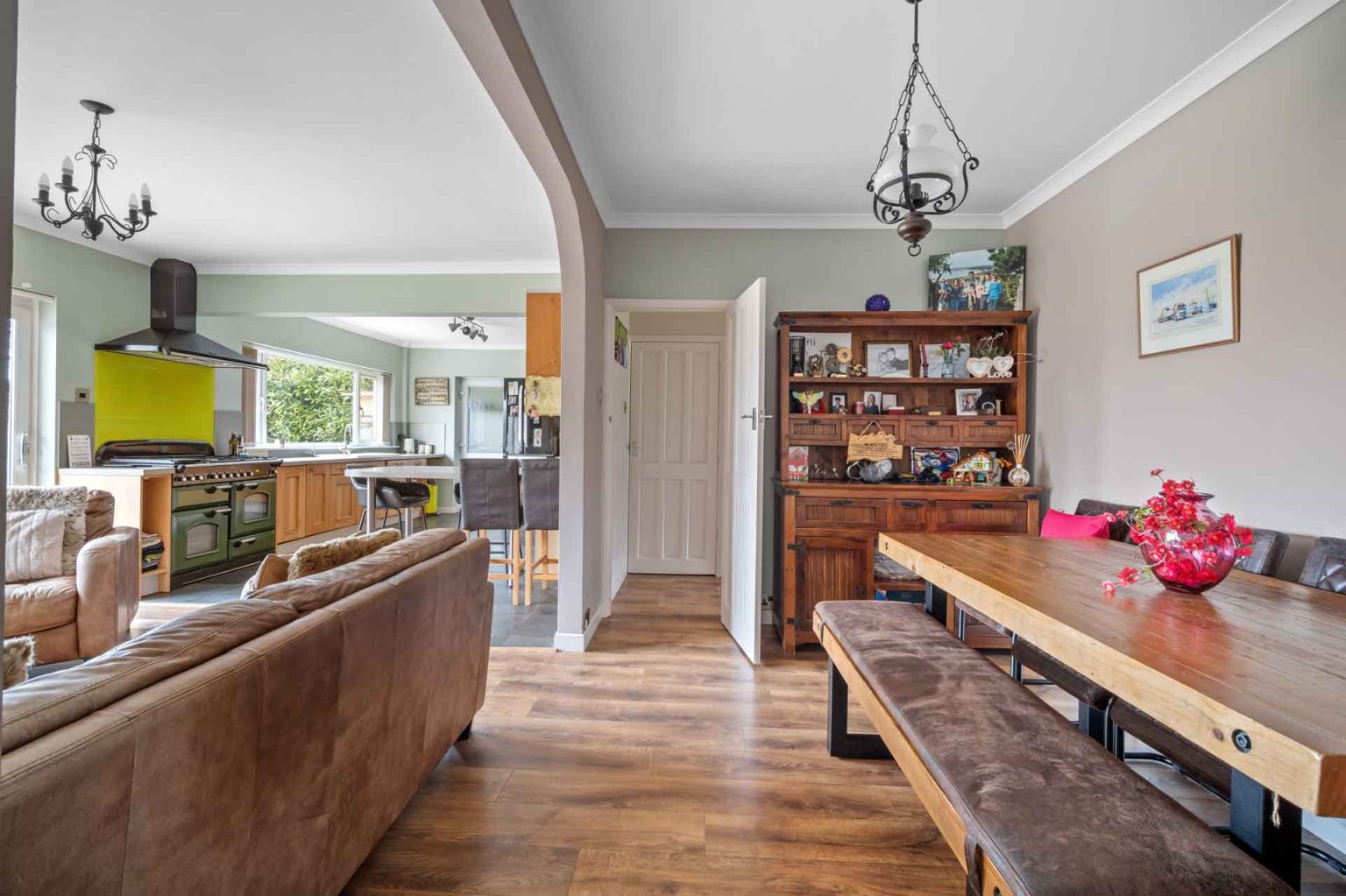 HDR Bracketing – Property Photography | Dolphin Media